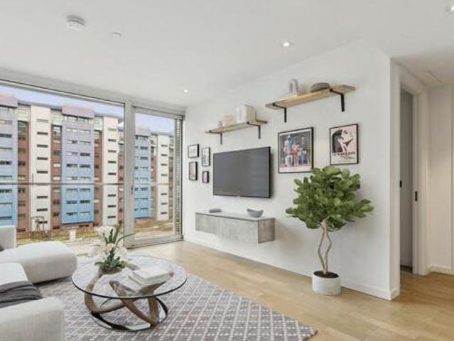 2 Bedroom Apartment For Sale In London