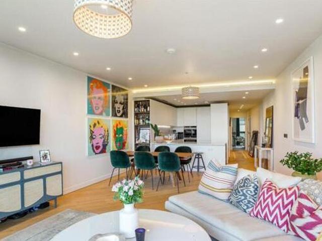 2 Bedroom Apartment For Sale In London