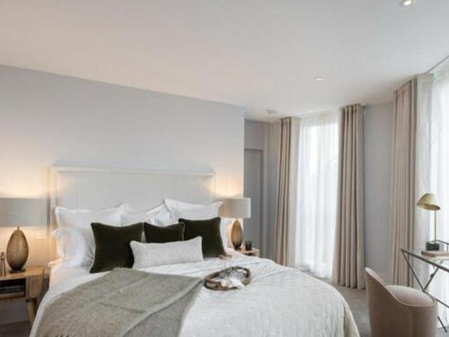 2 Bedroom Apartment For Sale In London