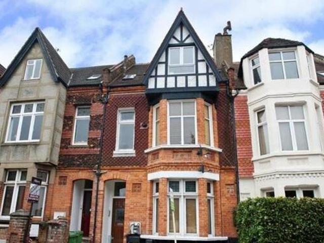 2 Bedroom Apartment For Sale In London