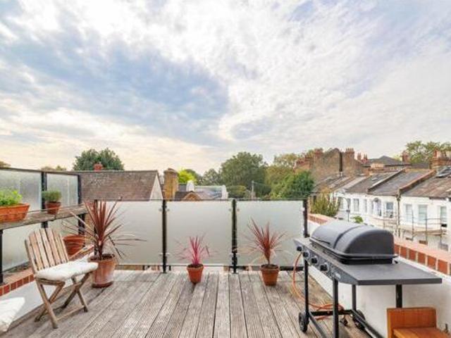 2 Bedroom Apartment For Sale In London