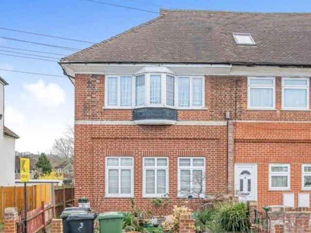 2 Bedroom Apartment For Sale In London