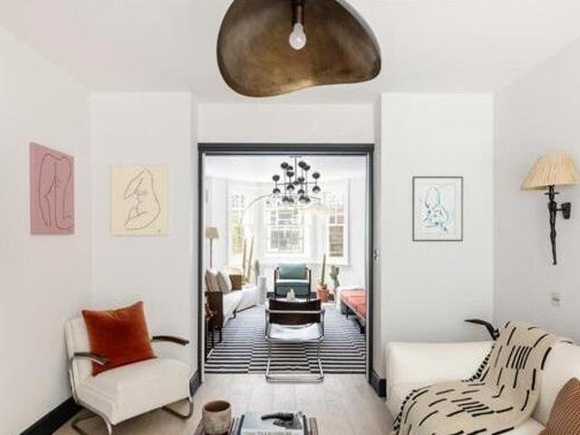 2 Bedroom Apartment For Sale In London