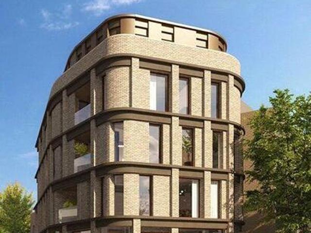 2 Bedroom Apartment For Sale In London, Uk