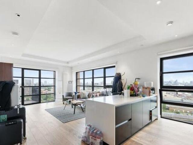 2 Bedroom Apartment For Sale In London City Island, London