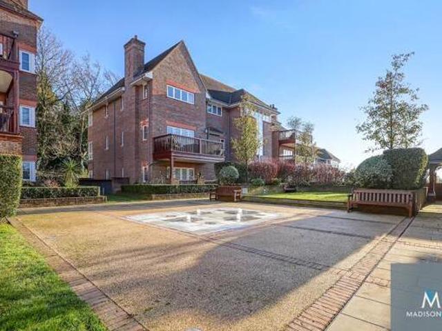 2 Bedroom Apartment For Sale In London, Greater London
