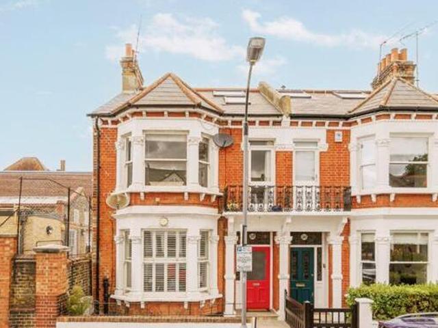 2 Bedroom Apartment For Sale In London, Greater London