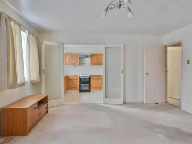 2 bedroom apartment for sale in London Road, Brentwood, CM14