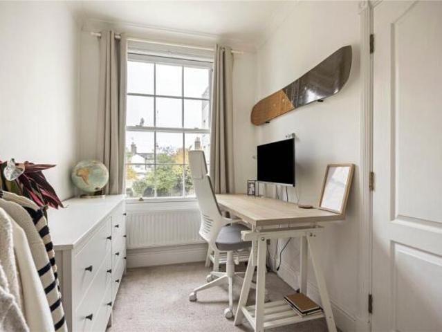 2 bedroom apartment for sale in London Road, Cheltenham, Gloucestershire, GL52