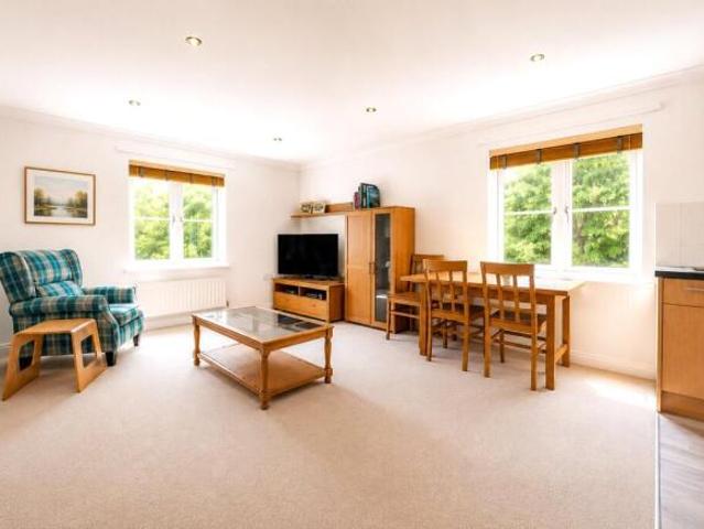 2 bedroom apartment for sale in London Road, Guildford, Surrey, GU1