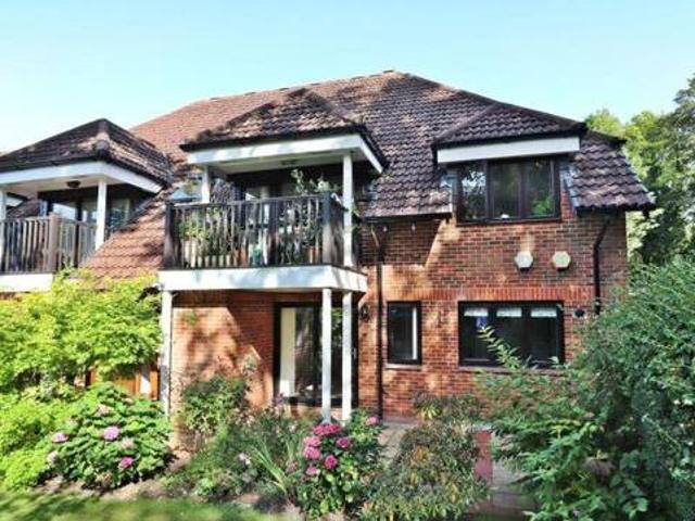 2 Bedroom Apartment For Sale In London Road