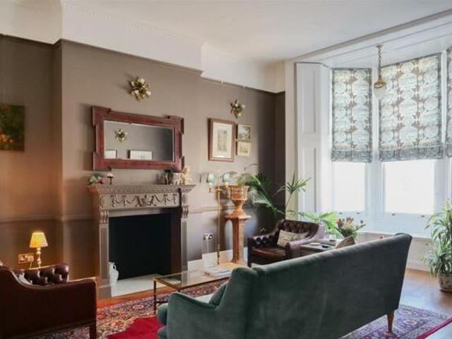 2 Bedroom Apartment For Sale In London, Royal Borough Of Kensington & Chelsea