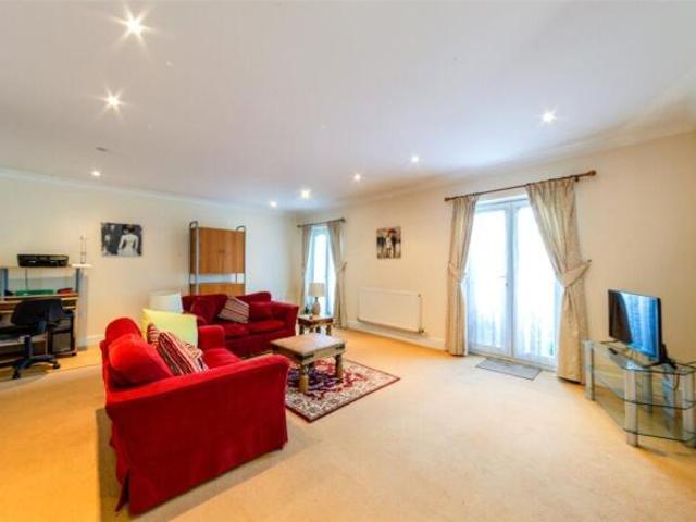 2 bedroom apartment for sale in Longworth Avenue, Chesterton, Cambridge, CB4