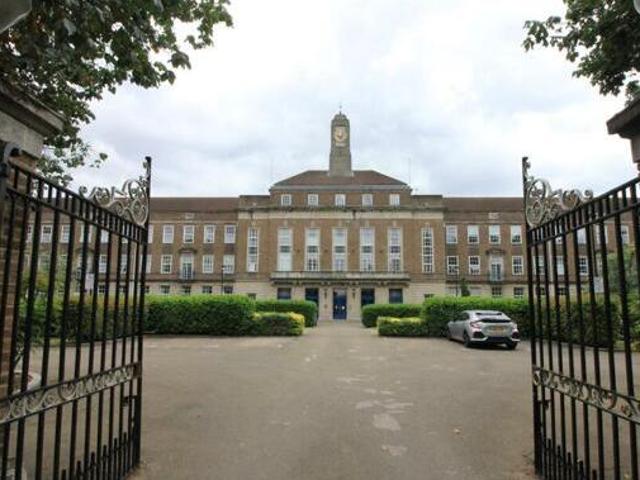 2 Bedroom Apartment For Sale In Longbridge Road