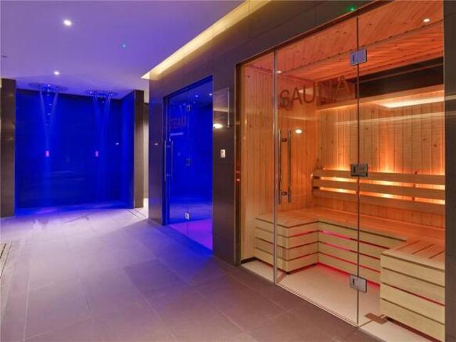 2 bedroom apartment for sale in Longfield Avenue, Ealing, W5
