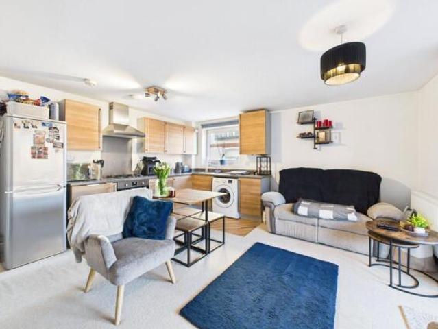 2 bedroom apartment for sale in Longhorn Avenue, Gloucester, Gloucestershire, GL1