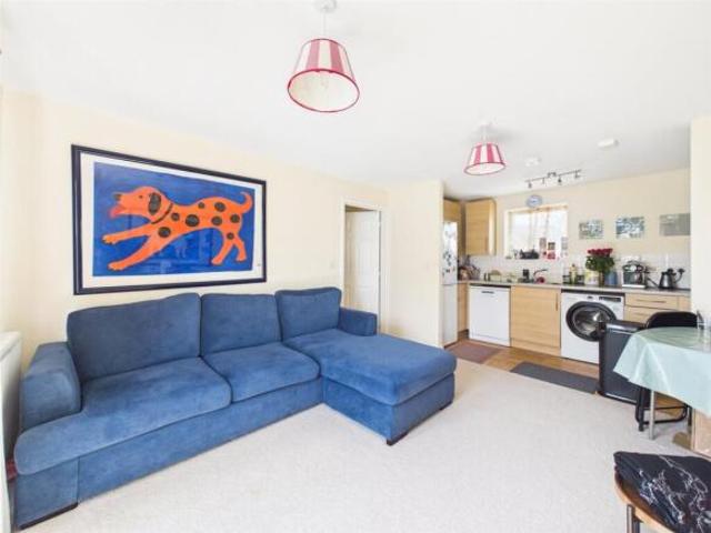 2 bedroom apartment for sale in Longhorn Avenue, Gloucester, Gloucestershire, GL1