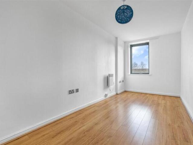 2 bedroom apartment for sale in Lord Street, Watford, Hertfordshire, WD17
