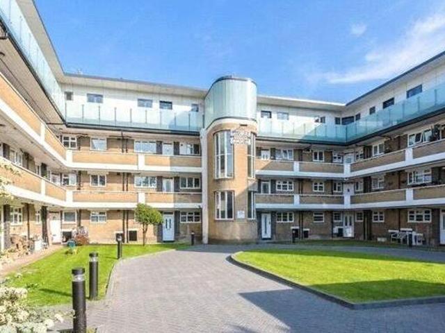 2 Bedroom Apartment For Sale In Purley