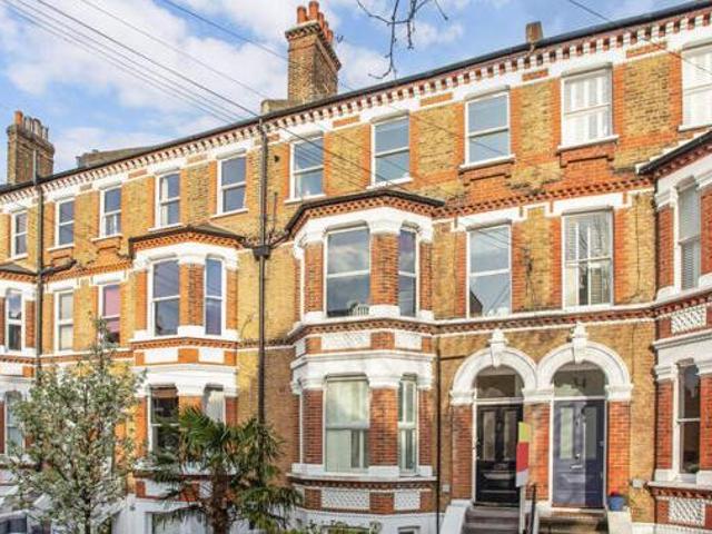 2 Bedroom Apartment For Sale In Putney, London