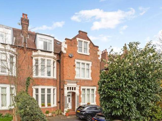 2 Bedroom Apartment For Sale In Putney, London