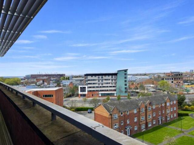 2 bedroom apartment for sale in Pall Mall, Liverpool, Merseyside, L3