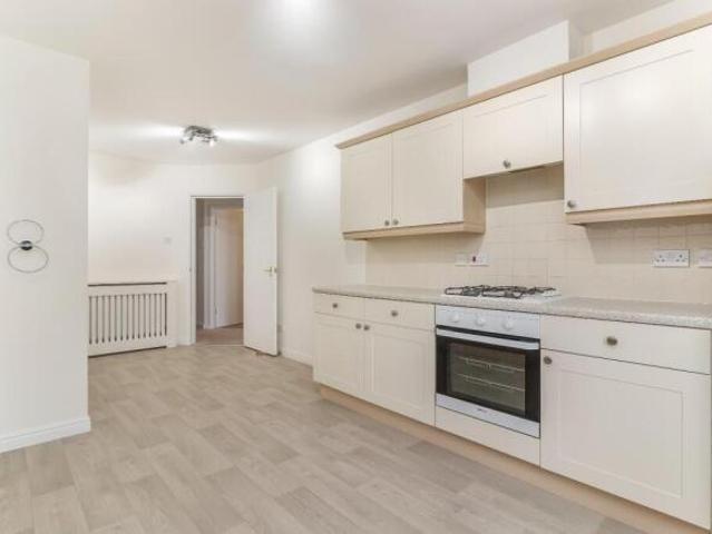 2 bedroom apartment for sale in Park Court, North Park Road, Harrogate, HG1