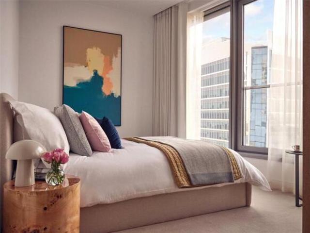 2 bedroom apartment for sale in Park Drive, Canary Wharf, E14