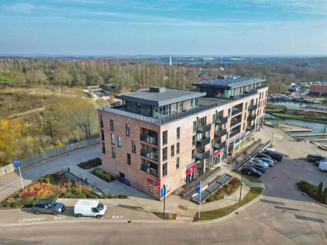 2 bedroom apartment for sale in Park Street, Campbell Park, MK9