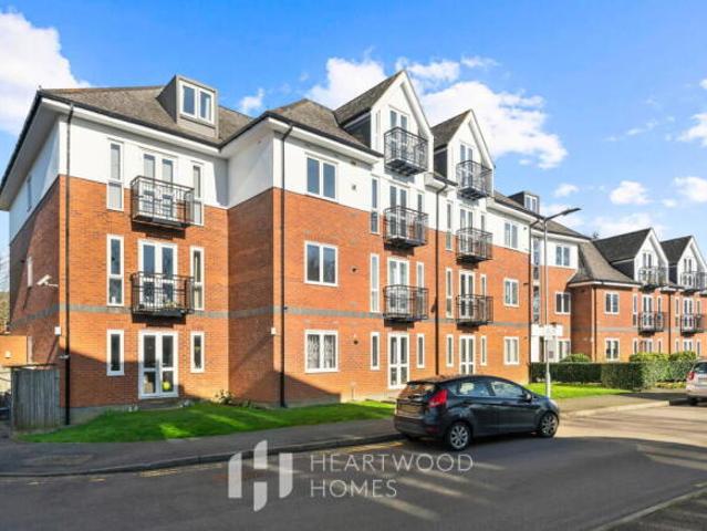 2 bedroom apartment for sale in Park View Close, St. Albans, AL1 5TT, AL1
