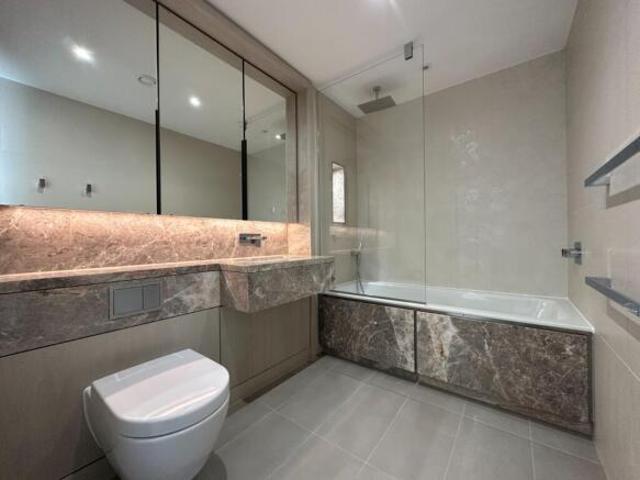 2 bedroom apartment for sale in Parr's Way, London, W6