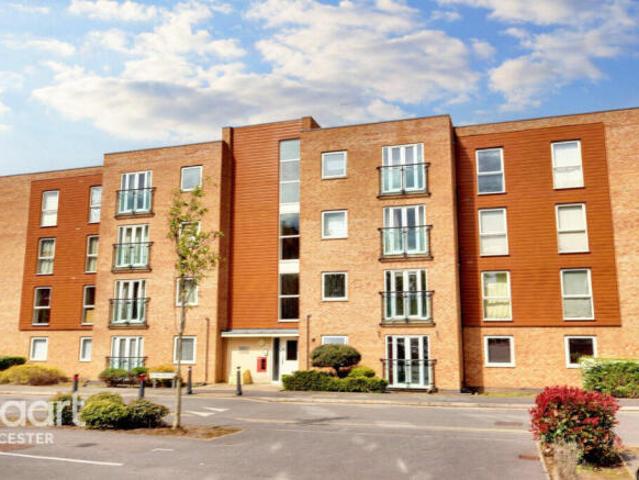 2 bedroom apartment for sale in Pavilion Close, Leicester, LE2