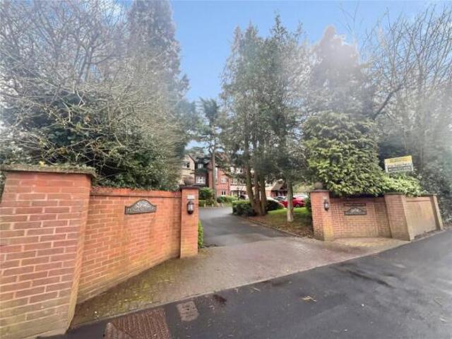 2 bedroom apartment for sale in Penn Road, Wolverhampton, West Midlands, WV4
