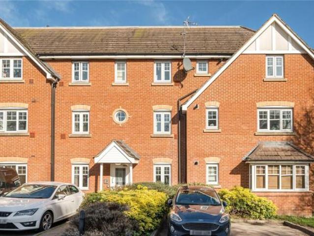 2 bedroom apartment for sale in Perigee, Shinfield, RG2