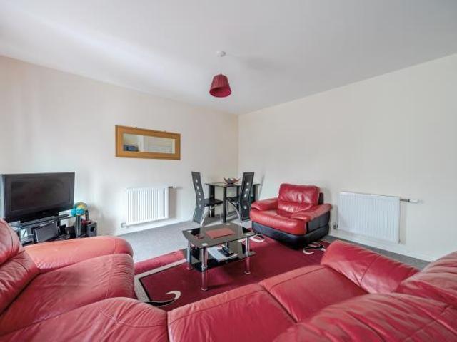 2 bedroom apartment for sale in Pillar Box Gardens, Basingstoke, Hampshire, RG24