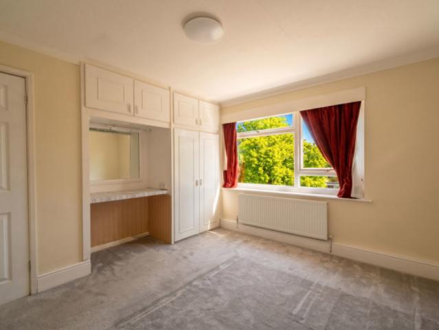 2 bedroom apartment for sale in Pinewood Grove, Solihull, B91