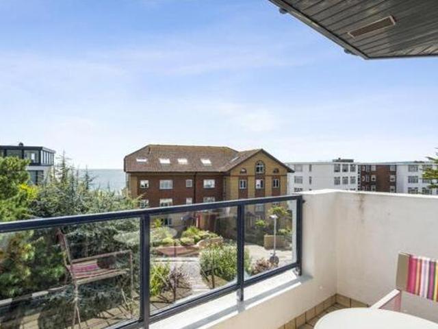 2 Bedroom Apartment For Sale In Poole, Dorset