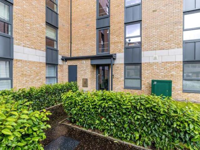 2 bedroom apartment for sale in Pollokshaws Road, Shawlands, Glasgow, G41