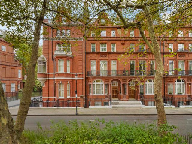2 bedroom apartment for sale in 31 Pont Street, Knightsbridge, London, SW1X