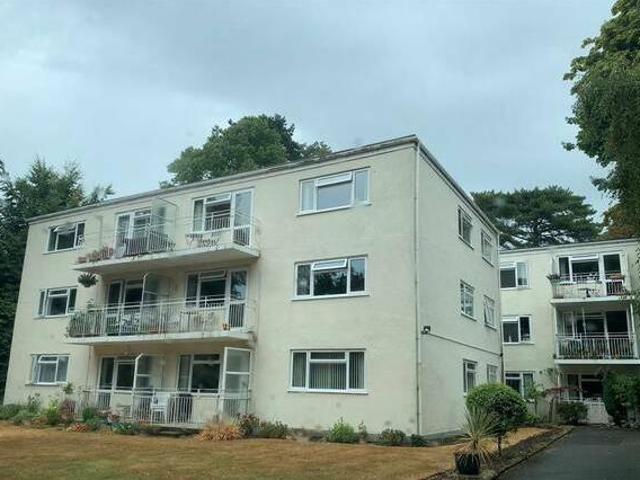 2 bedroom apartment for sale in Portarlington Road Bournemouth BH4