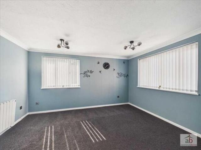 2 bedroom apartment for sale in Porter Road, Purdis Farm, IP3