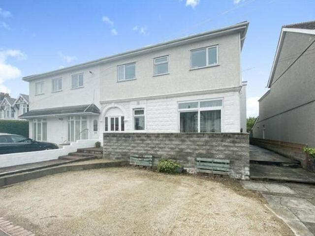 2 Bedroom Apartment For Sale In Porthcawl