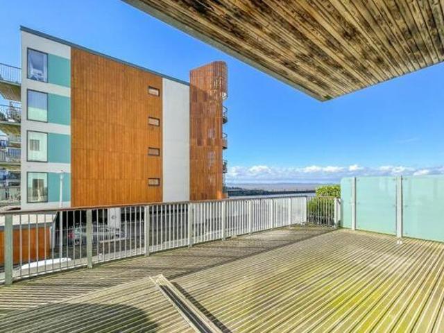 2 Bedroom Apartment For Sale In Portishead, Bristol