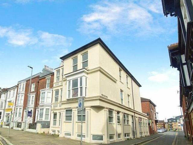 2 Bedroom Apartment For Sale In Portsmouth