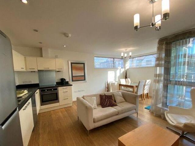 2 Bedroom Apartment For Sale In Portsmouth