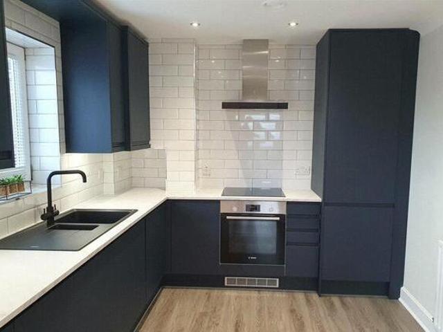 2 Bedroom Apartment For Sale In Portsmouth