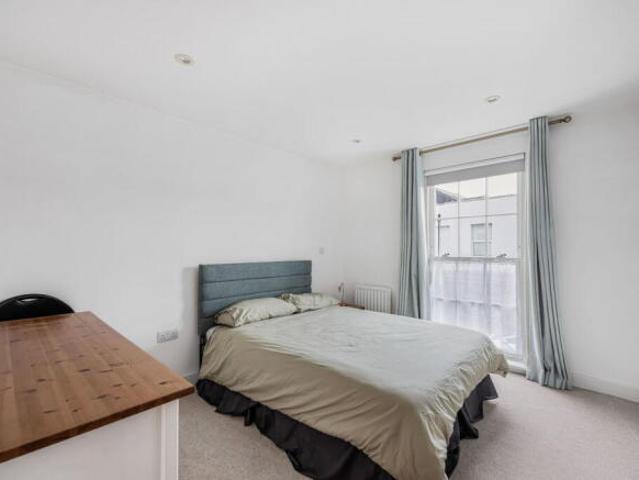 2 bedroom apartment for sale in Prince Regent Mews, Cheltenham, GL52
