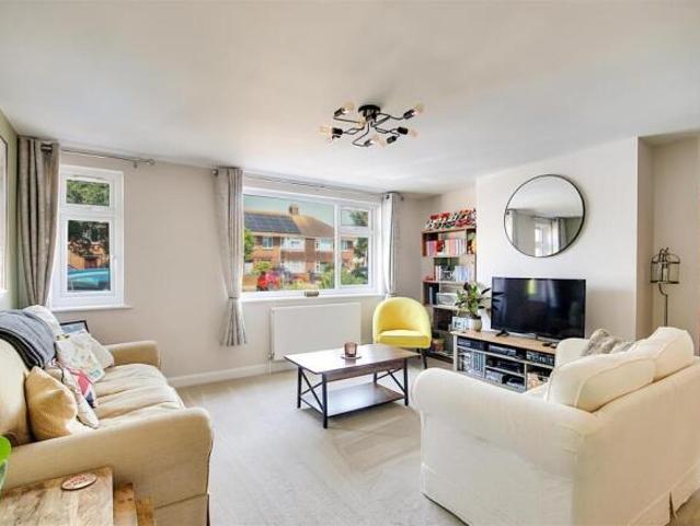 2 bedroom apartment for sale in Princess Avenue, Tarring, Worthing, West Sussex, BN13 1AR, BN13
