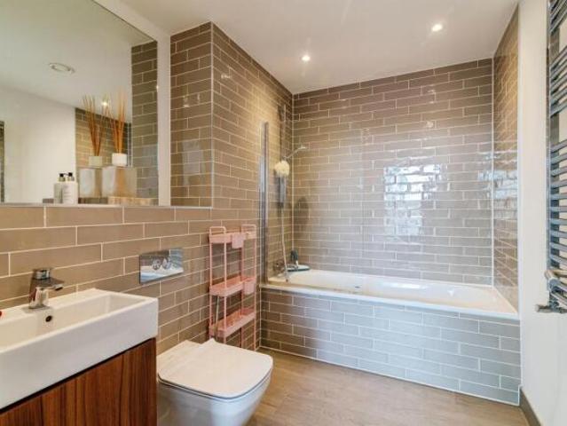 2 bedroom apartment for sale in Quay Place, Nottingham, NG2