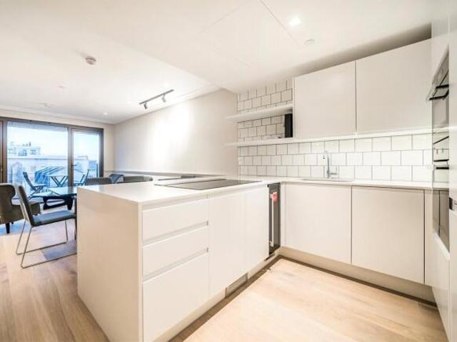 2 bedroom apartment for sale in Queen's Wharf, 2 Crisp Road, W6